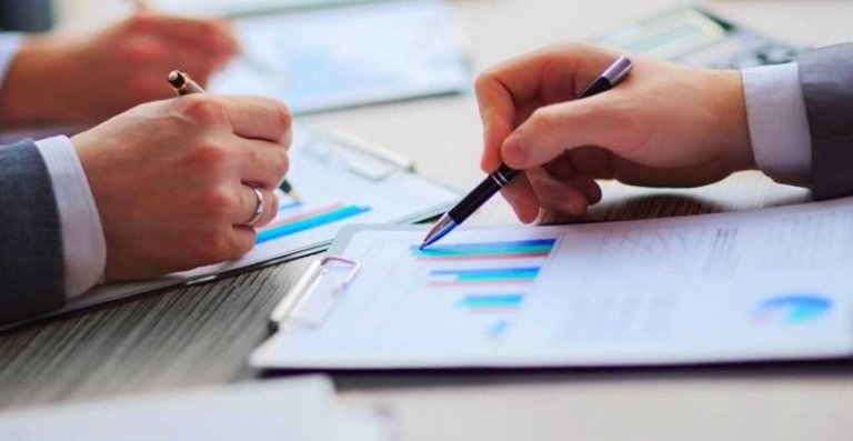 7 Key Differences Between Nonprofit and For-profit Organizations ...